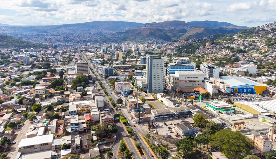 La revolución moderna de Tegucigalpa: Metroplan y el cambio en la identidad urbana de Honduras ...
